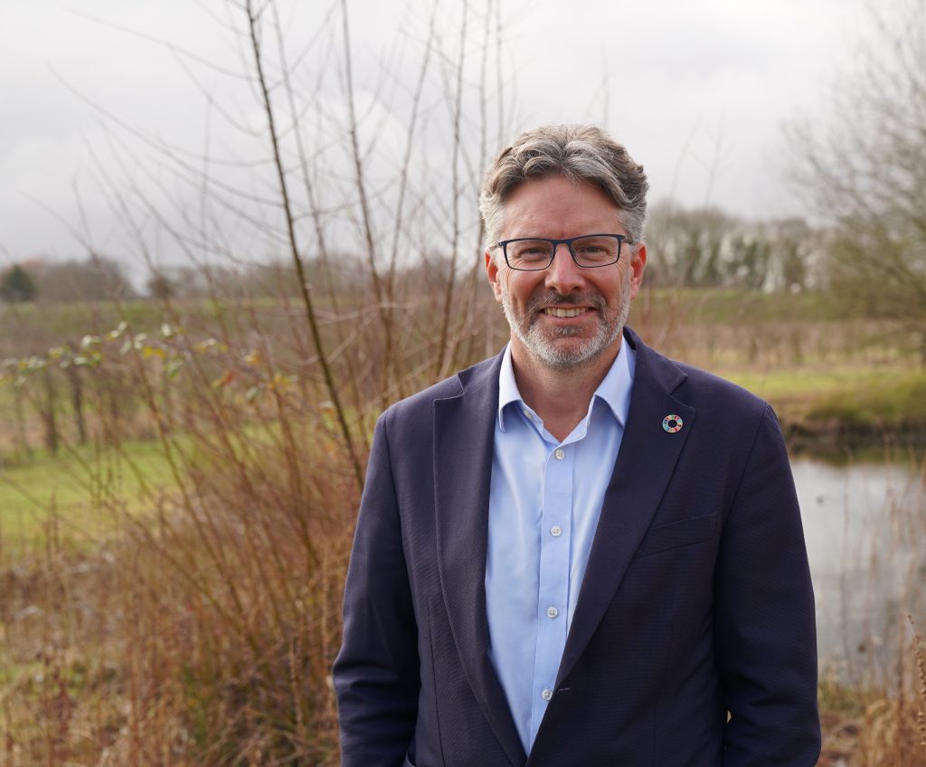 UNEP-WCMC Director Neville Ash to serve as interim Officer in Charge of ...